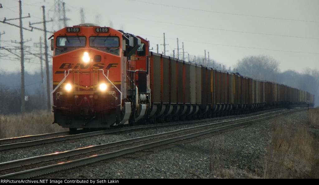 BNSF 6189 on with NS #665